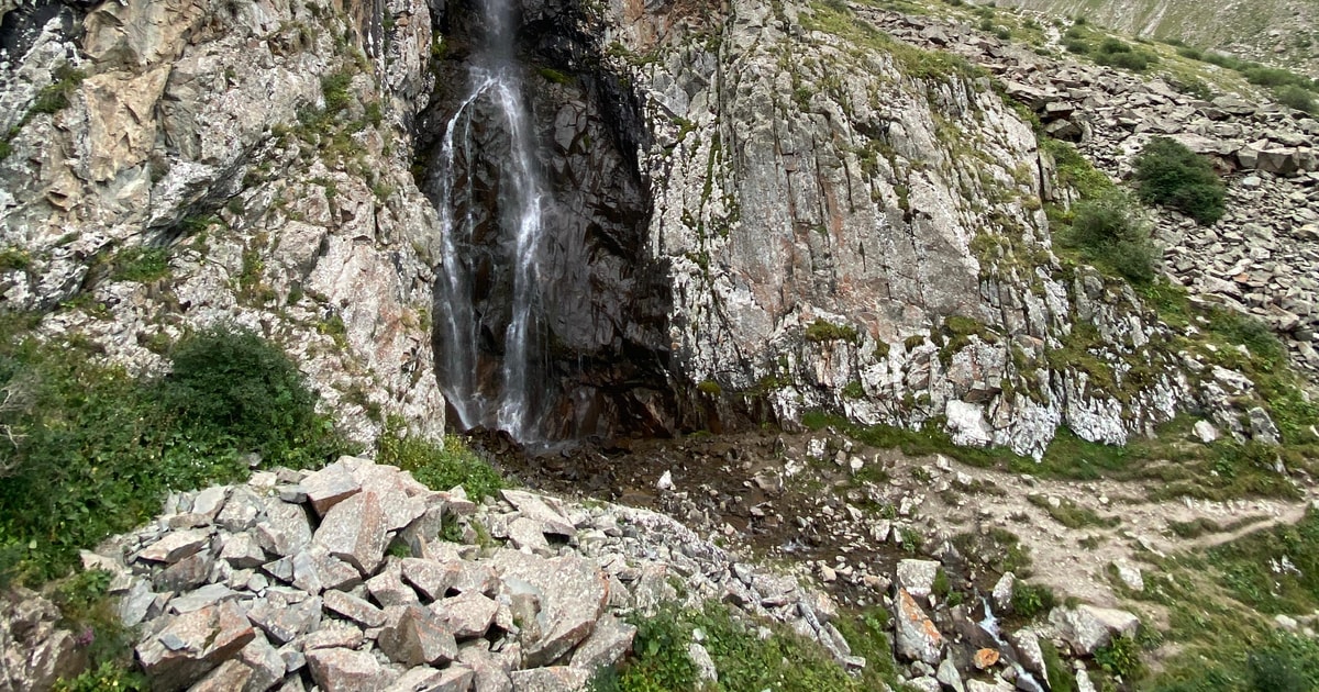 Parco nazionale di Ala-Archa: escursione avventurosa alla cascata ...