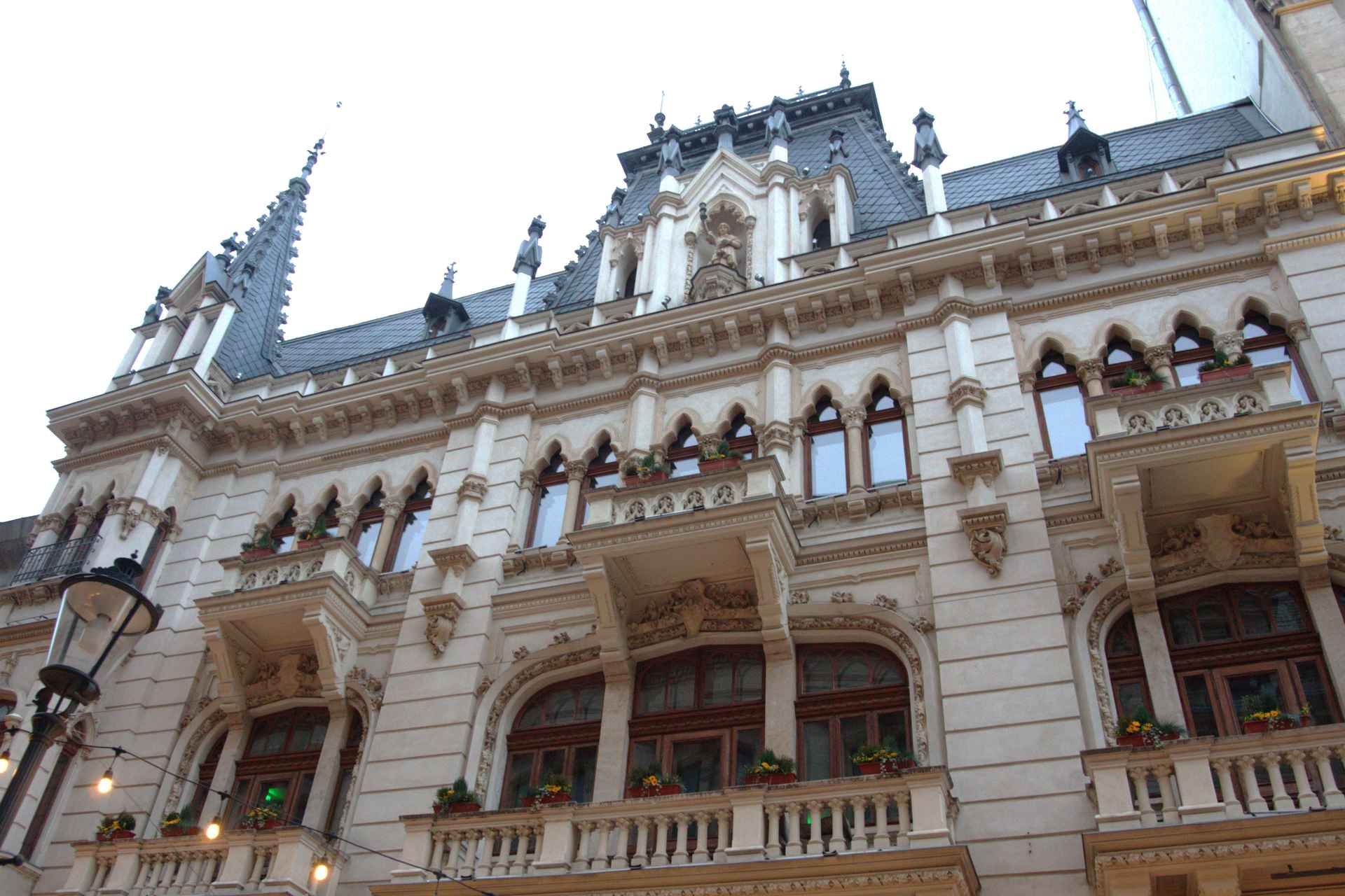 Bucarest en bref : visite privée à pied demi-journée | Guide to Europe