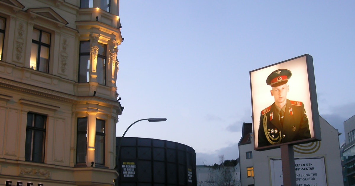 Divided Berlin & Cold War: Berlin Wall 2-Hour Tour | GetYourGuide