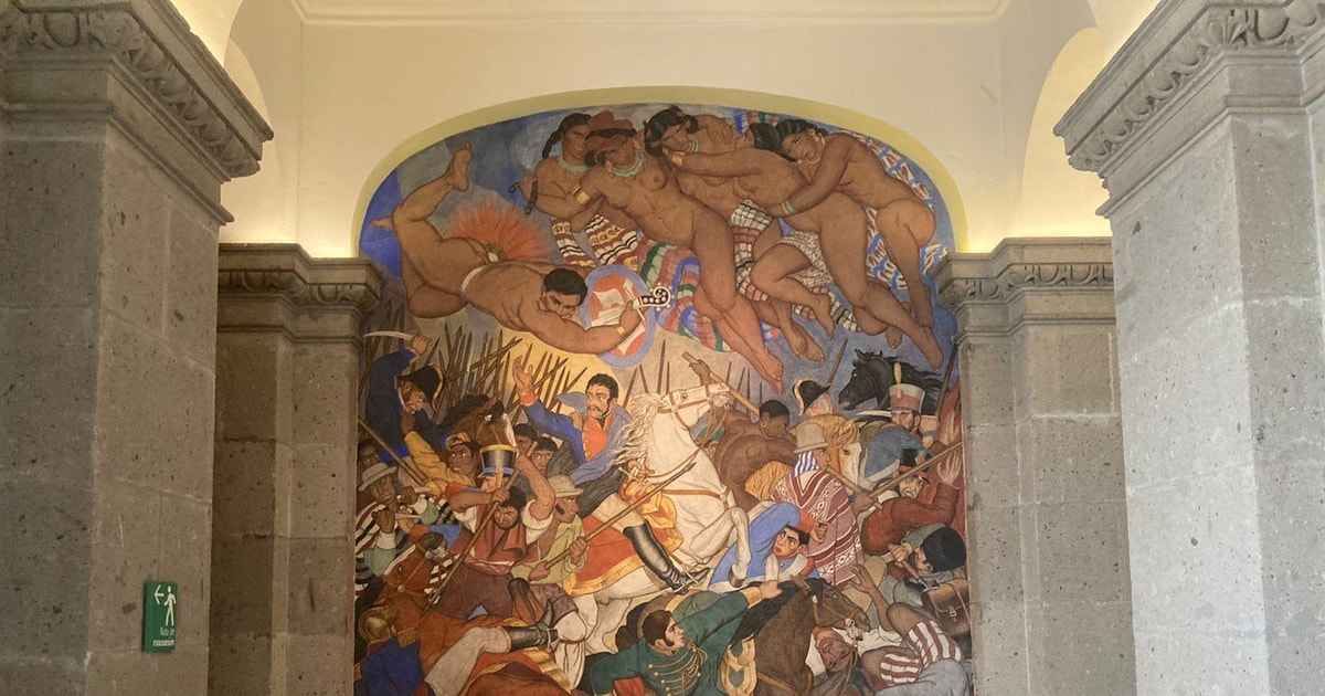 Mexican Muralsim Private Tour, Frescos y Murales - Mejor valorado ...