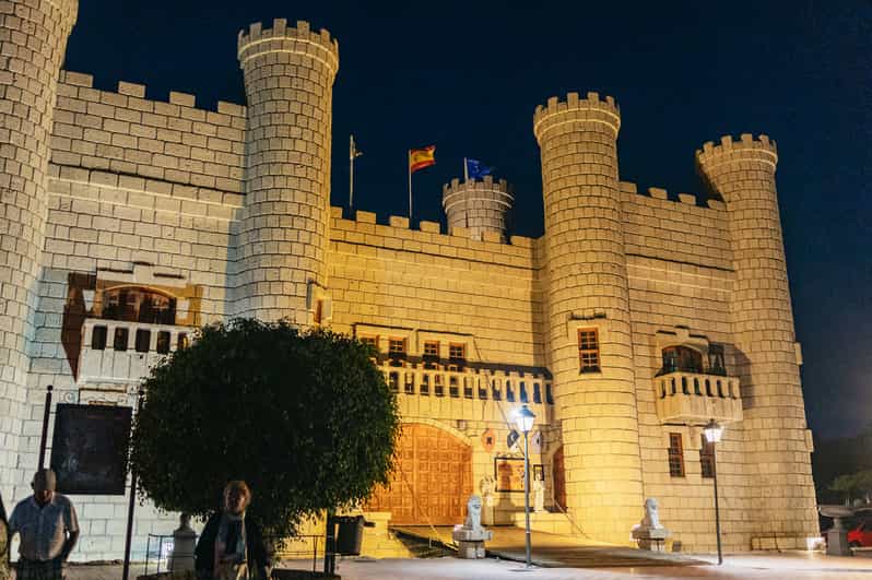 Teneriffa: Mittelalterliche Nacht mit Abendessen im Castillo San Miguel | GetYourGuide