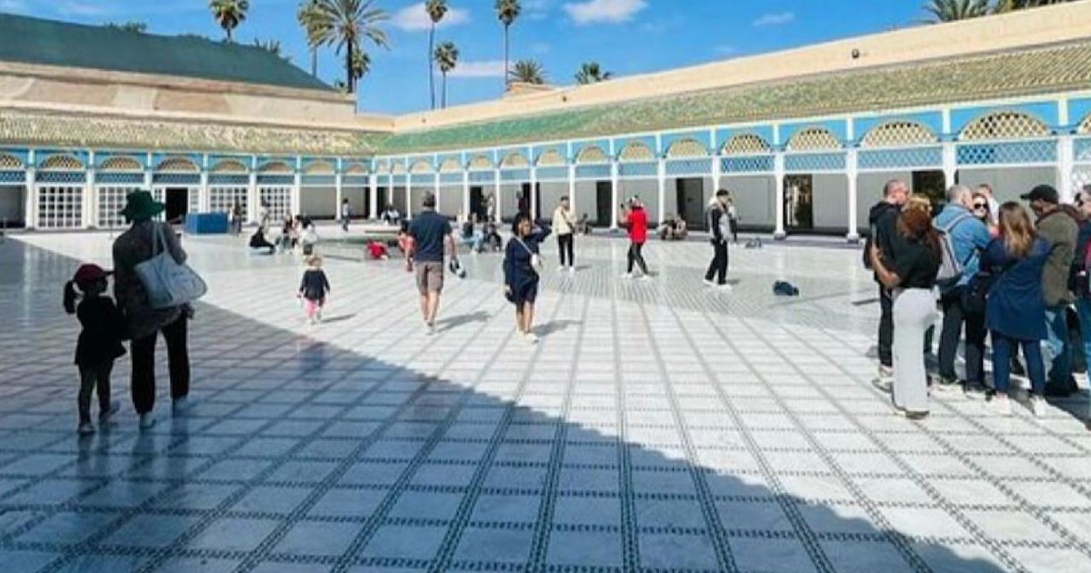 Marrakech Guided Tour: Bahia Palace Saadian Tombs&tour Souks | GetYourGuide