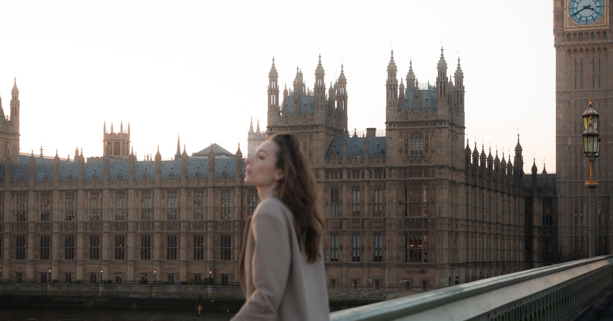 London Portraits by Famous Photographers | GetYourGuide