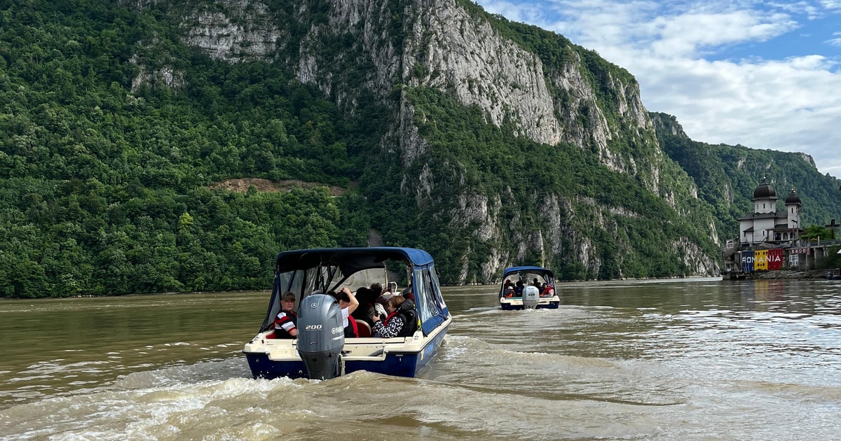 Orsova: Bådture i hele området med audioguide | GetYourGuide