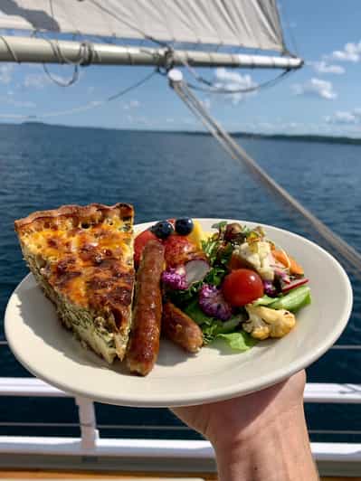 Traverse City: Brunch Sail on Tall Ship Manitou | GetYourGuide