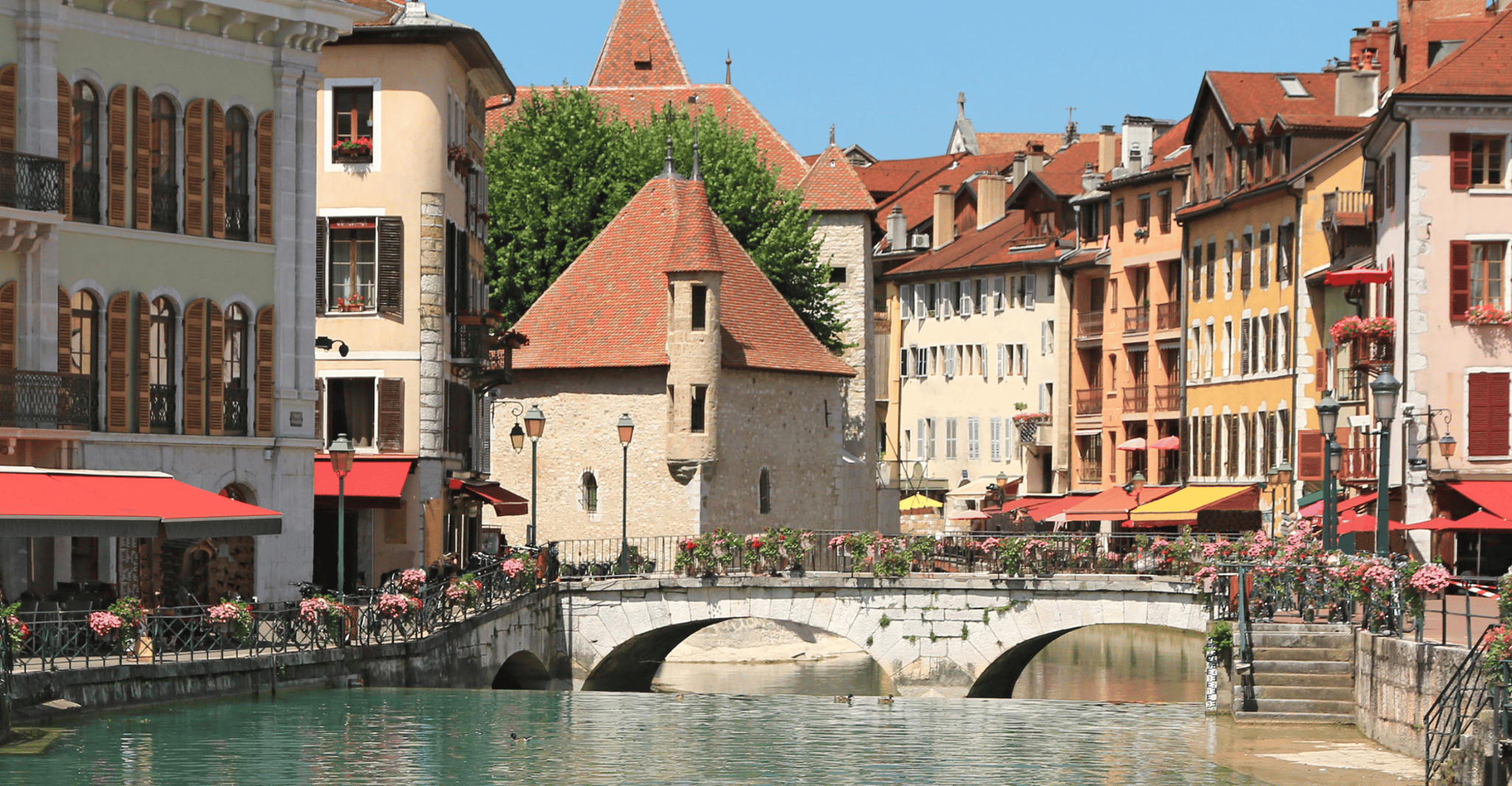 Annecy, First Discovery Walk and Reading Walking Tour - SuiteTrails