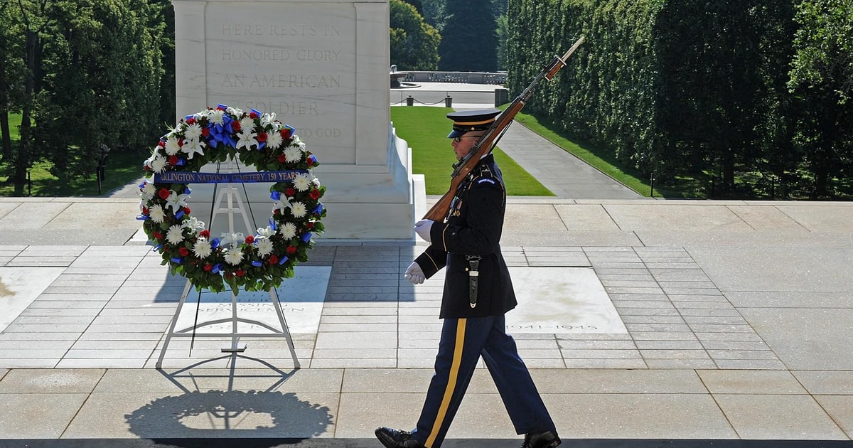 Arlington Cementary & Guard Zeremonie mit Iowa Jima Memorial | GetYourGuide
