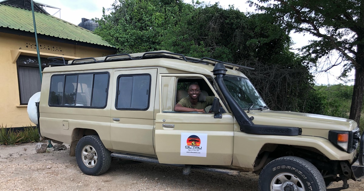 Excursión de un día al Parque Nacional de Saadani con safaris en barco ...