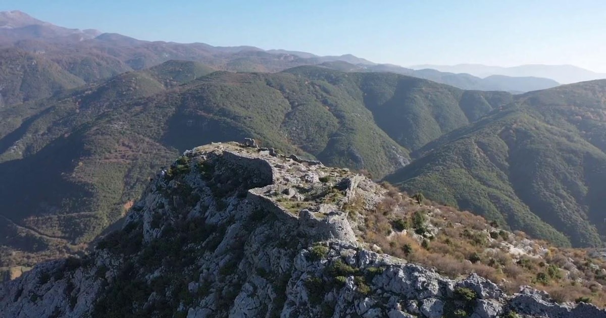 Prekal: Visita el Puente Mesi, las Ruinas del Castillo y Nada en la ...