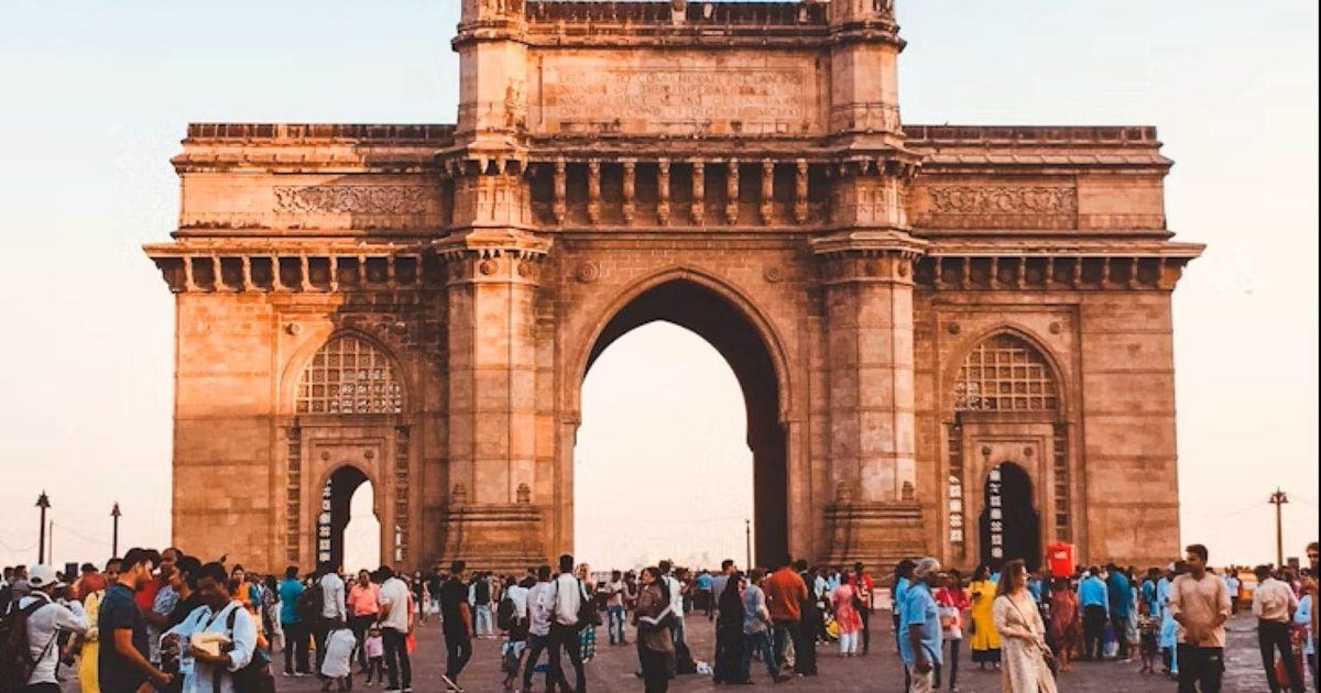 Mumbai: Private Walking Tour with a Local | GetYourGuide