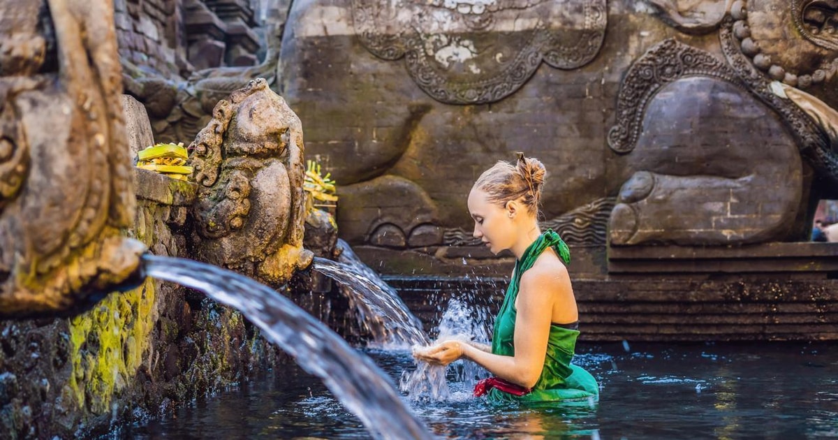 Bali: Griya Taman Beji Wasserfall mit optionalen Ubud Touren | GetYourGuide