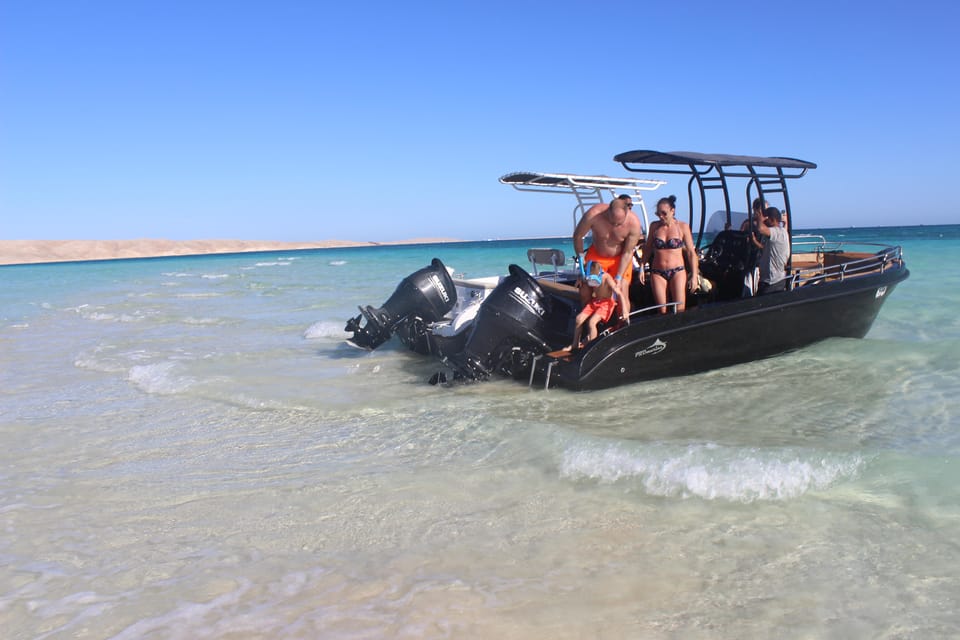 Hurghada:Hele dag Giftun eilandhoppen per speedboot W Lunch | GetYourGuide