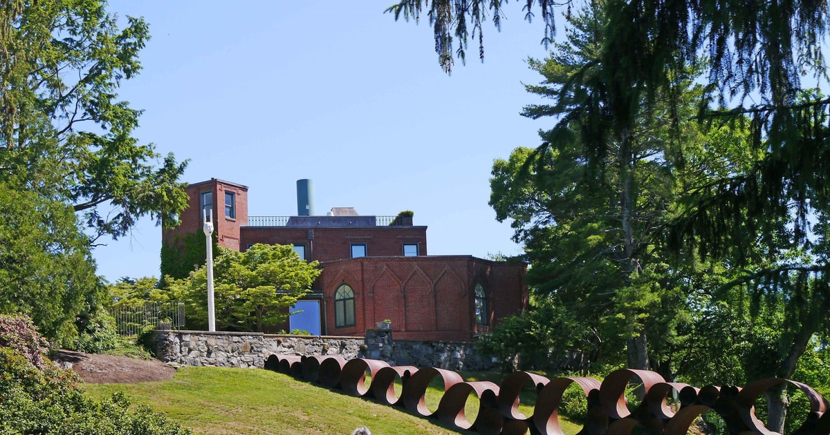 DeCordova Sculpture Park and Museum Guided Tour From Boston | GetYourGuide