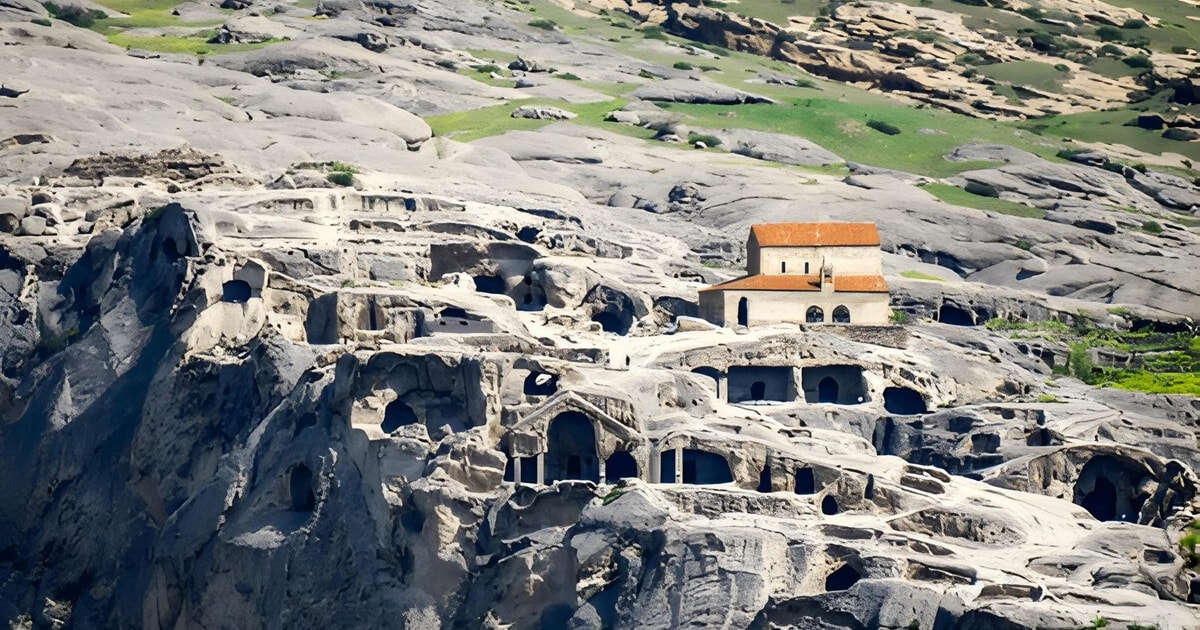 Vanuit Tbilisi: Rondleiding Mtskheta, Jvari, Gori, Uplistsikhe ...
