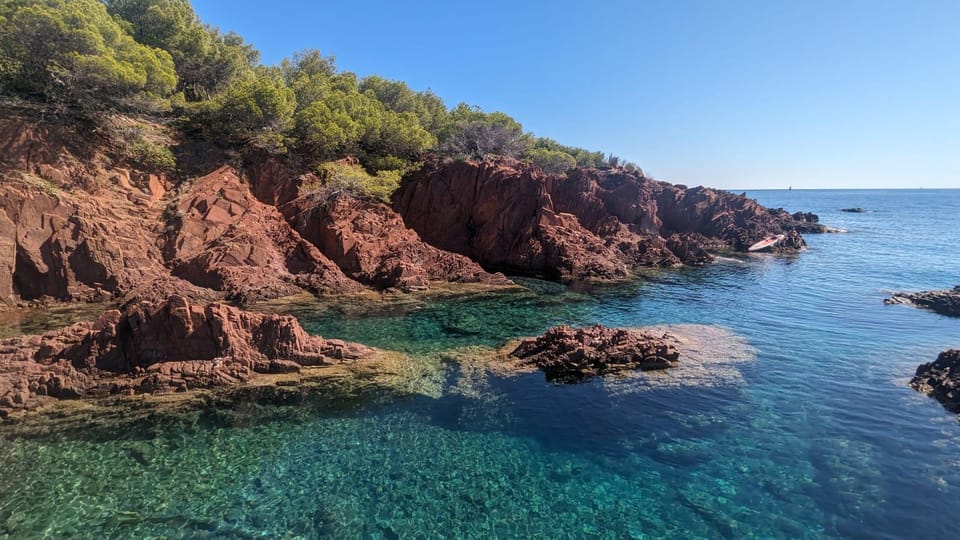 Roches Rouges d'Agay, Estérel Kajak guidet besøg | GetYourGuide