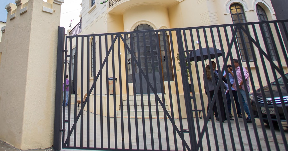 São Paulo: Haunted City Center Walking Tour with Guide | GetYourGuide