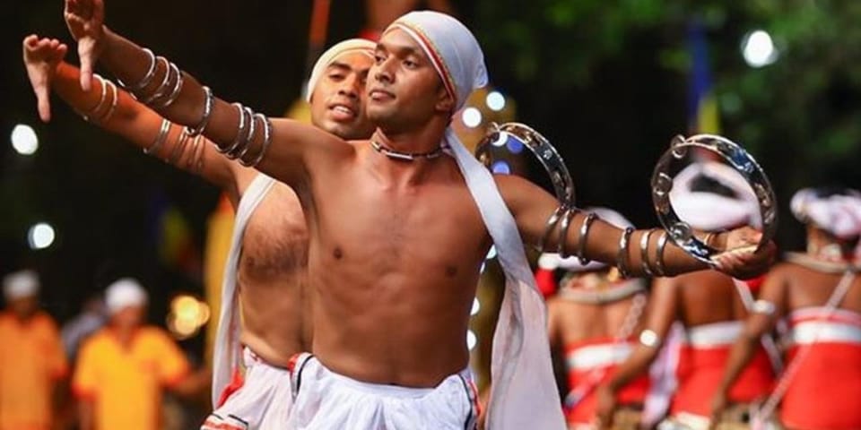 Kumbal Perahera - Sri Lanka | GetYourGuide