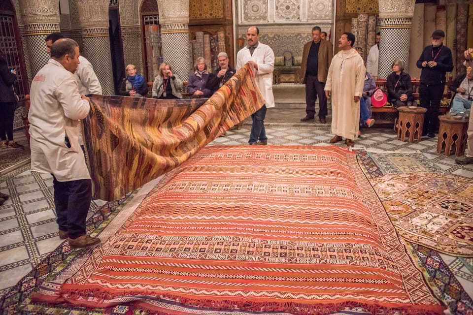 Marrakech : Visite d'une demi-journée de la médina et des souks colorés ... Marrakech : Visite d'une demi-journée de la médina et des souks colorés ...