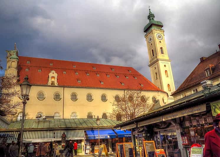 Spanish Tour history and secrets of Munich | GetYourGuide