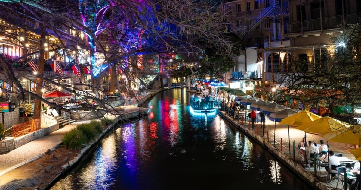 San Antonio Riverwalk Night Walking Tour with Tower | GetYourGuide