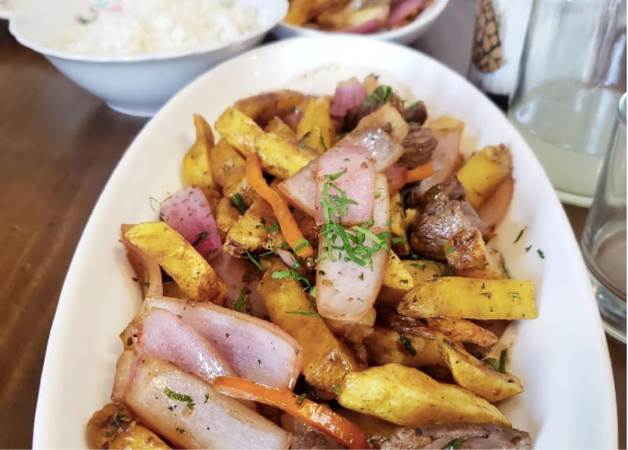 Lima: Tour de comida callejera en el distrito de Miraflores | GetYourGuide