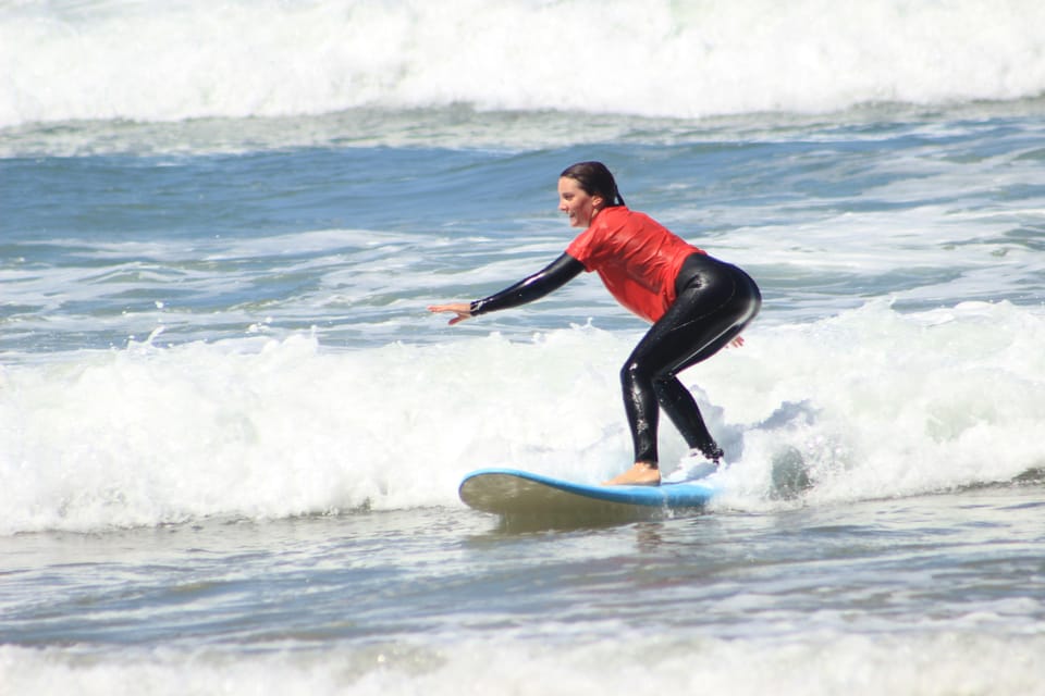 Surf Course: praia da arrifana | GetYourGuide