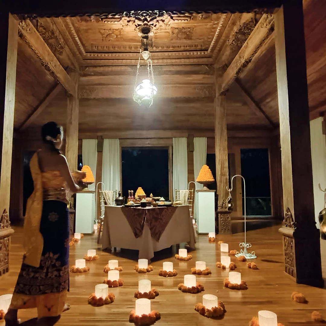 Ubud: Balinese Royal Dinner with Tropical Forest Views | GetYourGuide