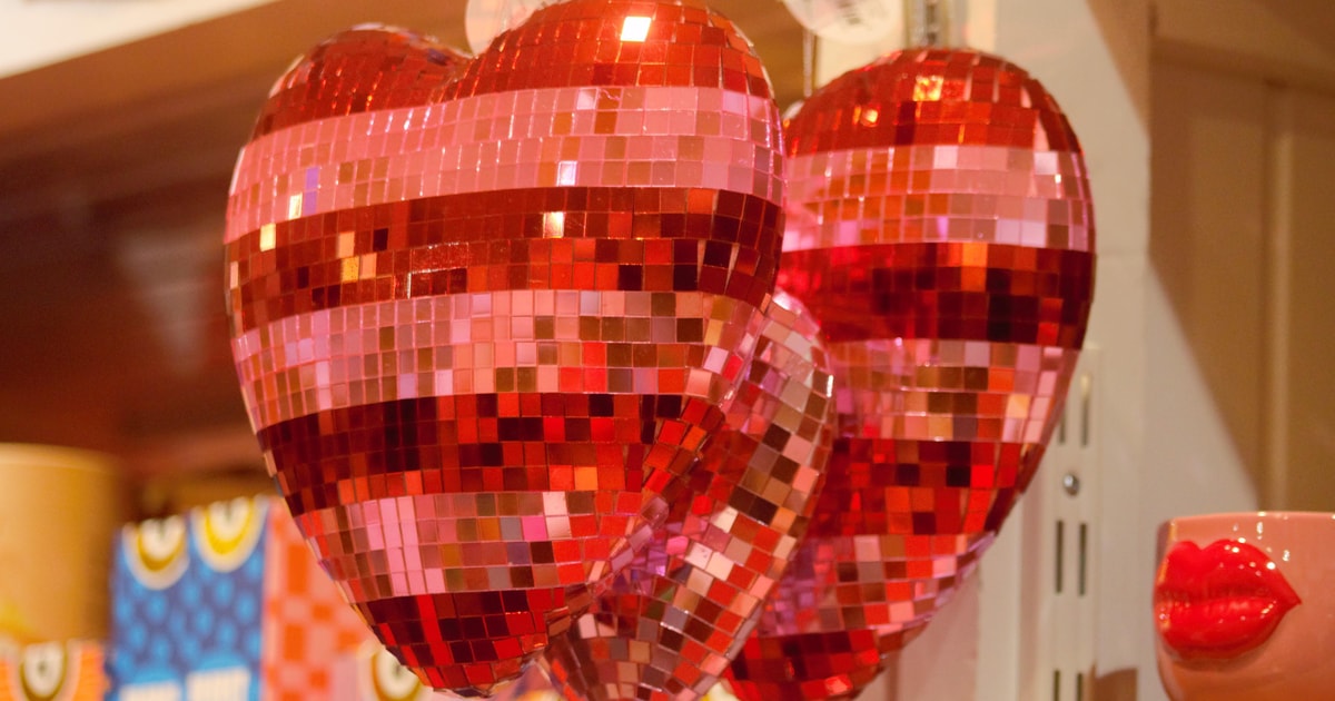 Paris VIP: Landmarks & Sightseeing Chauffeur Driven Tour 3hr | GetYourGuide