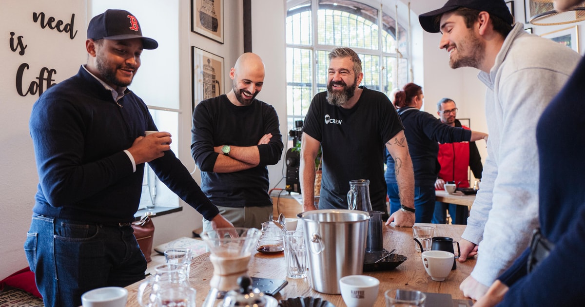 Coffee cupping like the pros - the special coffee tasting | GetYourGuide