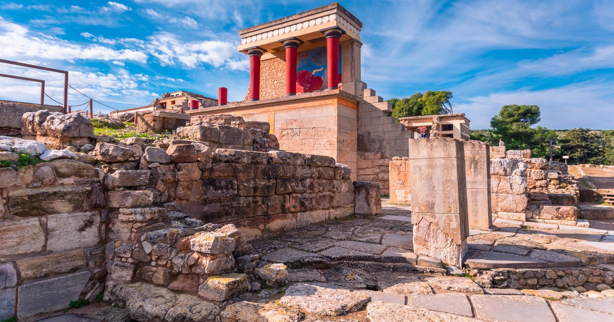Knossos: Private Skip-the-Line Tour with Licensed Guide | GetYourGuide