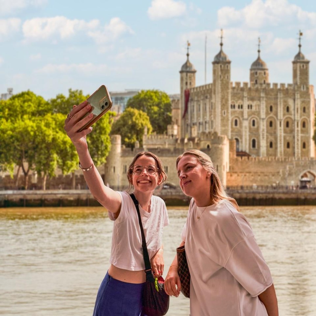 London: Tower of London Guided Tour with Boat Ride | GetYourGuide