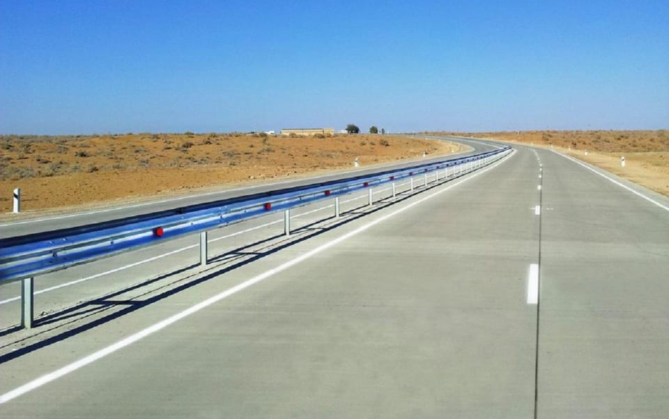 Traslado: Bukhara - Khiva vía Antiguas Fortalezas | GetYourGuide