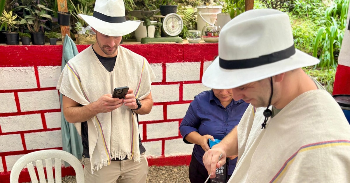 Medellín: Kaffee-Erlebnistour auf der Finca und mit der Seilbahn ...