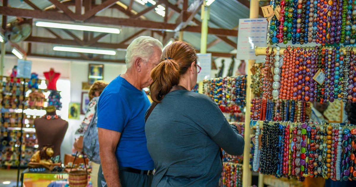 Karen Blixen, Kobe Beads, Giraffe Center & Bomas Day Tour | GetYourGuide