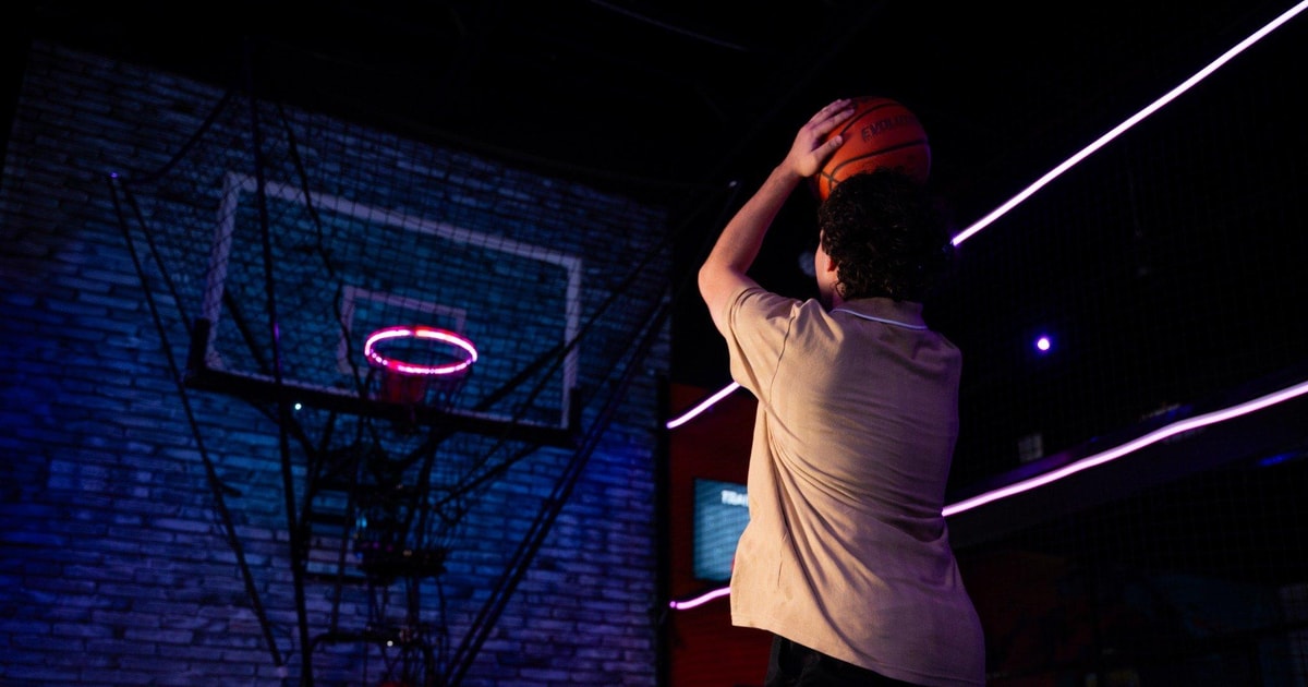 Active Arena: a tua experiência de jogos interativos em Dallas ...