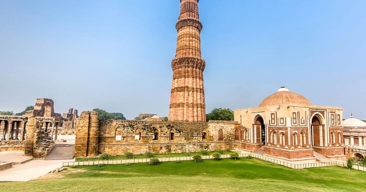 Z lotniska w Delhi: Wycieczka po Starych i Nowych Delhi z przewodnikiem ...