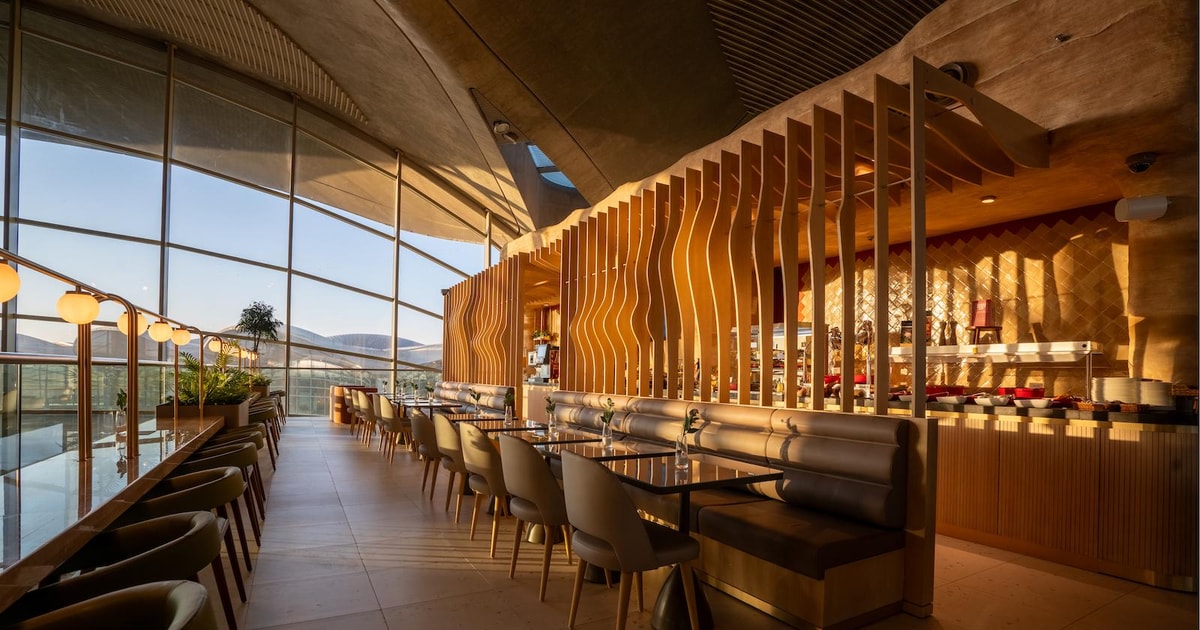 Jordan Amman: Queen Alia Airport (AMM) Premium Lounge Entry | GetYourGuide