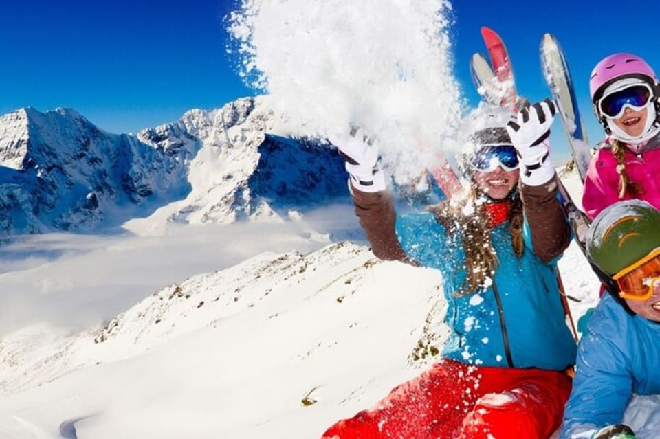 Vancouver to Revelstoke 2 days Ski and Snowboarding Tour | GetYourGuide