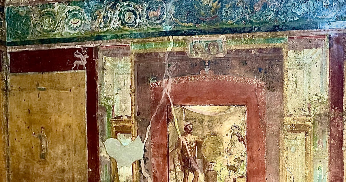 Pompeii - Vesuvius & Wine from Amalfi Coast all inclusive | GetYourGuide