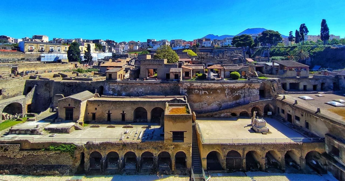 Sorrento: Pompeii & Herculaneum Day Trip Entry and Lunch | GetYourGuide