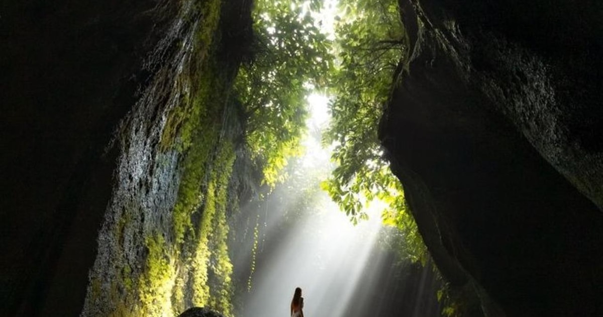 Scopri la grotta di Jomblang e sali sull'antico vulcano Nglanggeran ...
