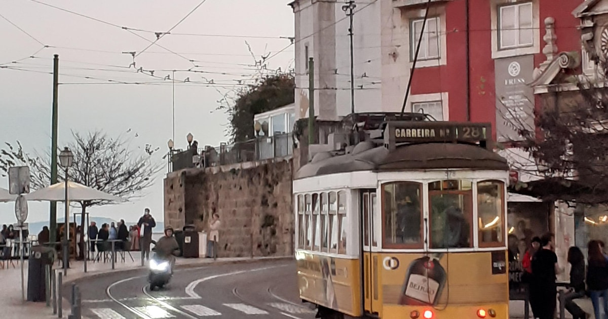 Lissabon: Altstadt und Historisches Zentrum Private Tour mit Führung ...