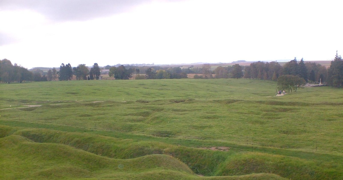 Campo de batalla de la I Guerra Mundial de la Batalla del Somme desde Amiens | GetYourGuide