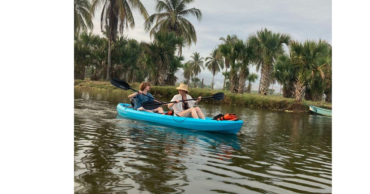 kayak en Puerto Escondido (Amanecer o atardecer entre manglares ...