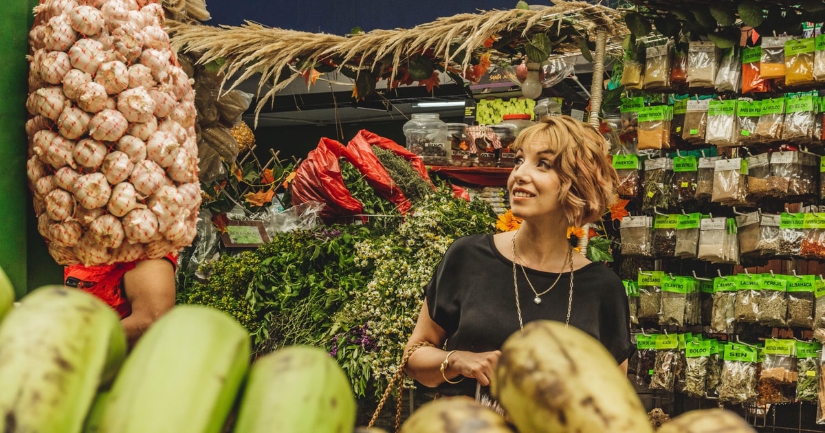 Bogotá: Urban Private Tour, Exotics Fruits, Graffiti & Tejo | GetYourGuide