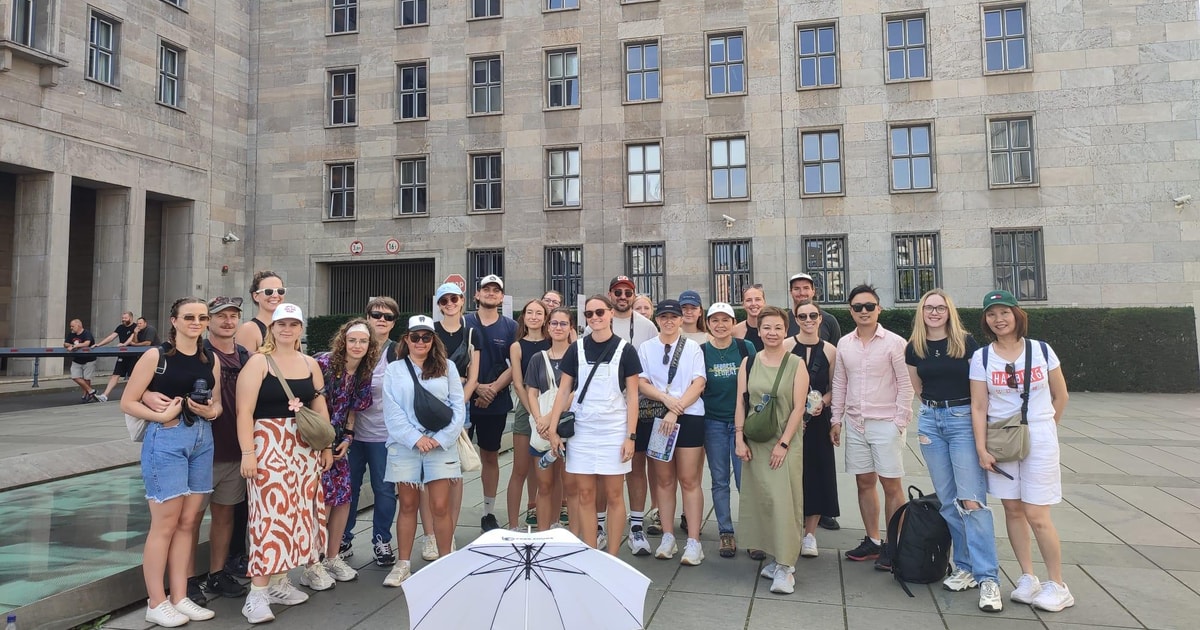 Berlin: Anden Verdenskrig Det Tredje Rige og Den Kolde Krig Walking ...