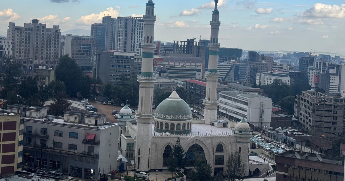 Adis Abeba: visita guiada ao património islâmico e copta | GetYourGuide