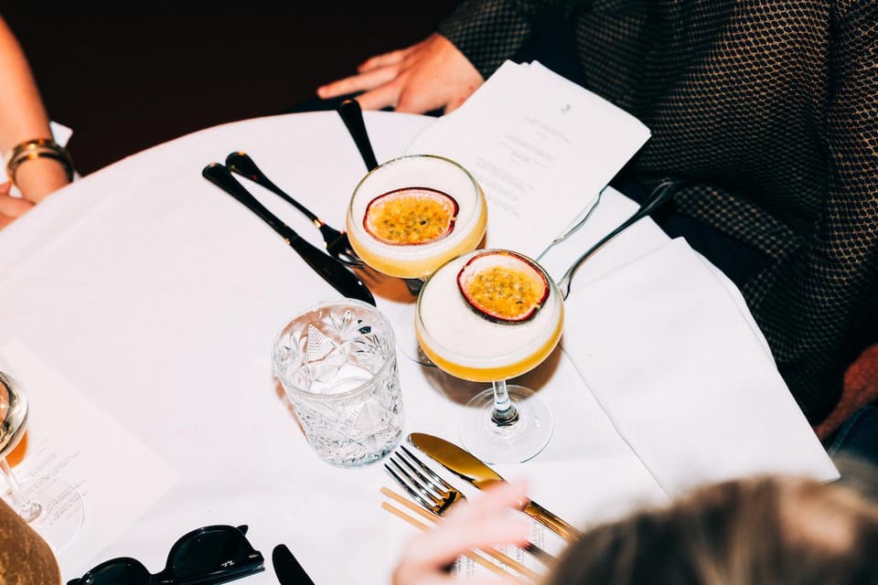Amsterdam: Chin Chin Club and Dinner | GetYourGuide