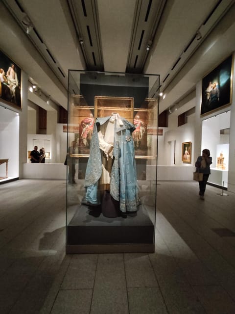 Madrid: Guided Tour of the Royal Collections Gallery | GetYourGuide