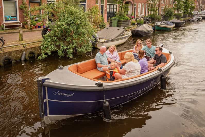 Haarlem: Privé Bootverhuur Stadscentrum | GetYourGuide